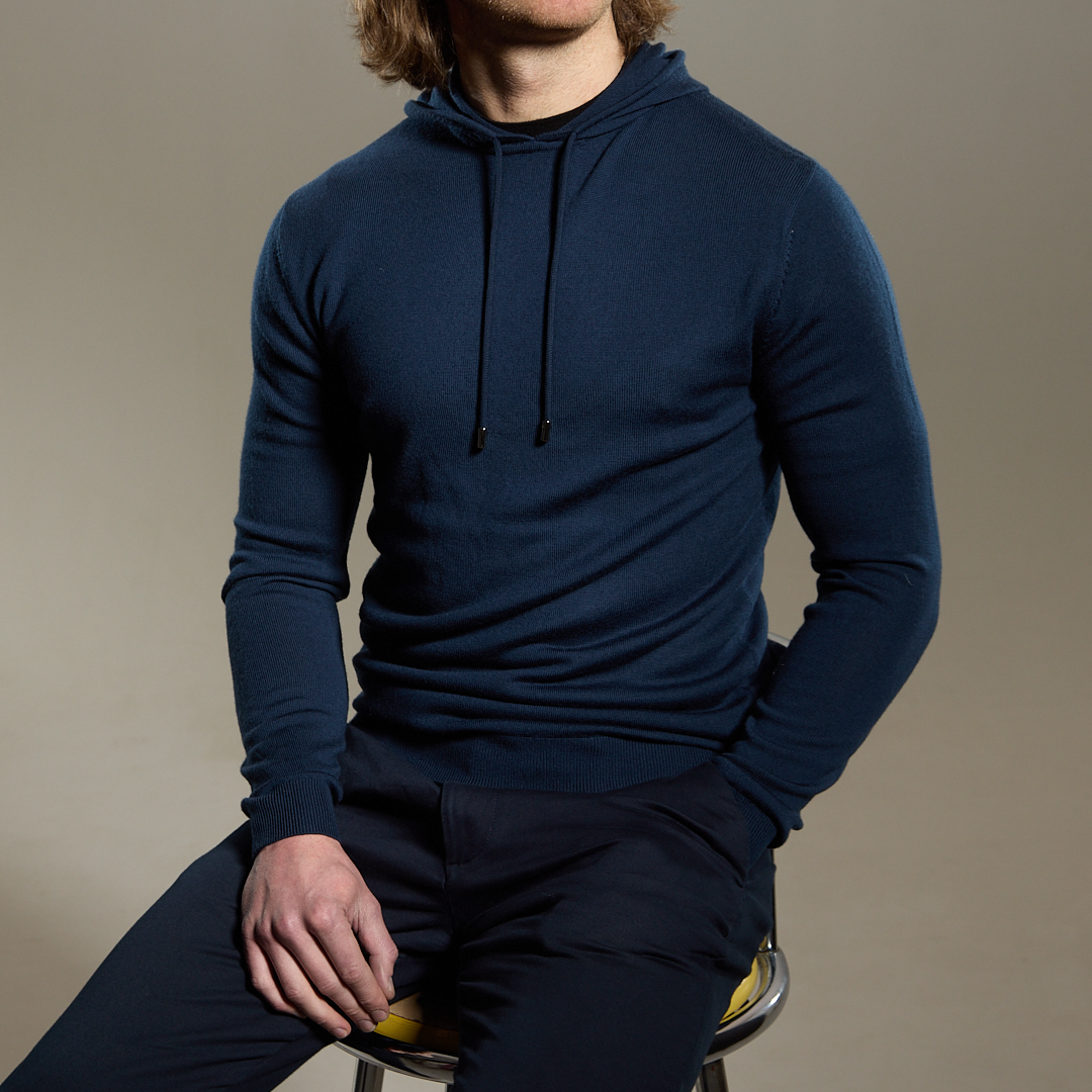 'Sorrento' Merino Hoodie in Navy – Malenzo